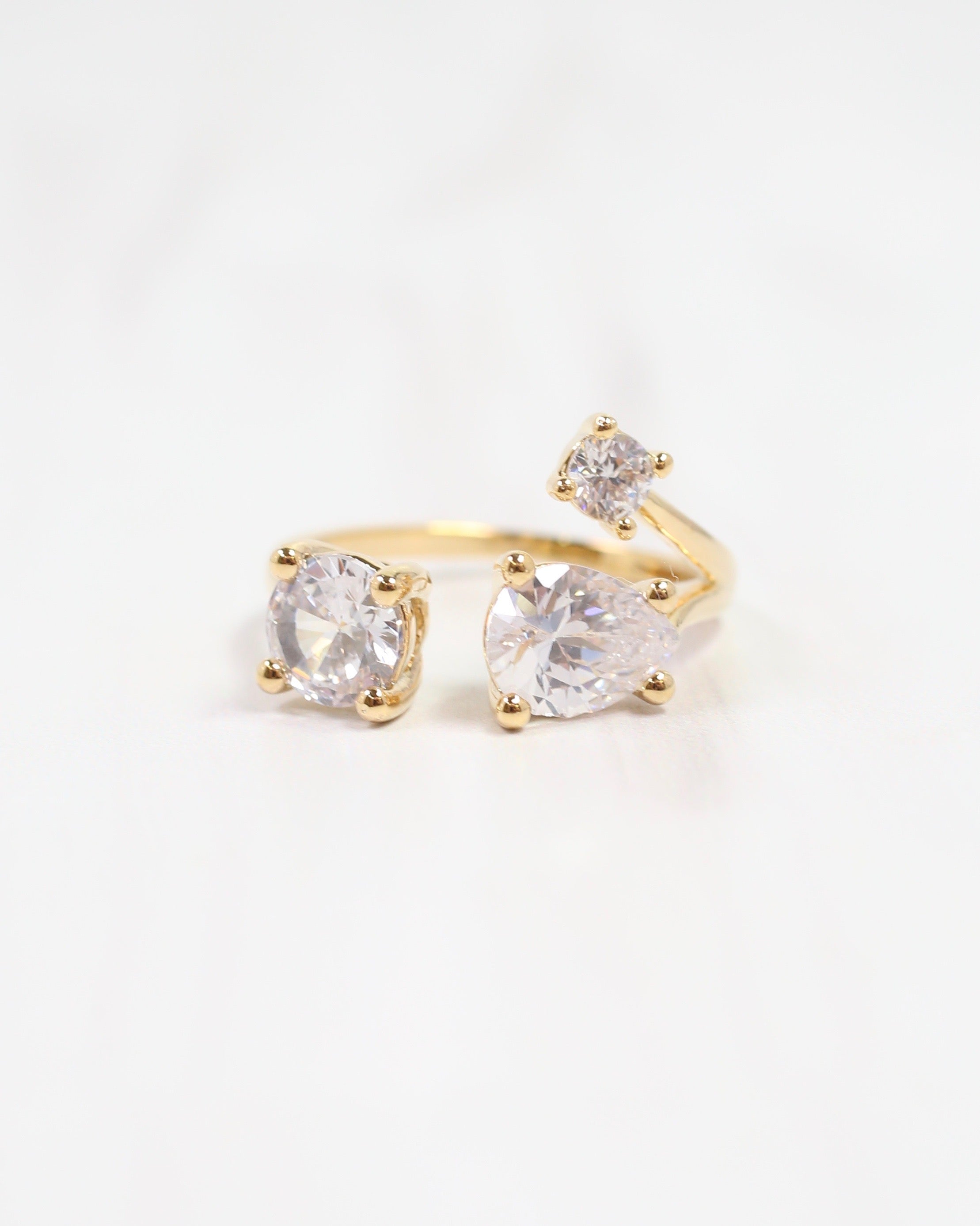 Randi Crystal Ring Gold – Caroline Hill Wholesale