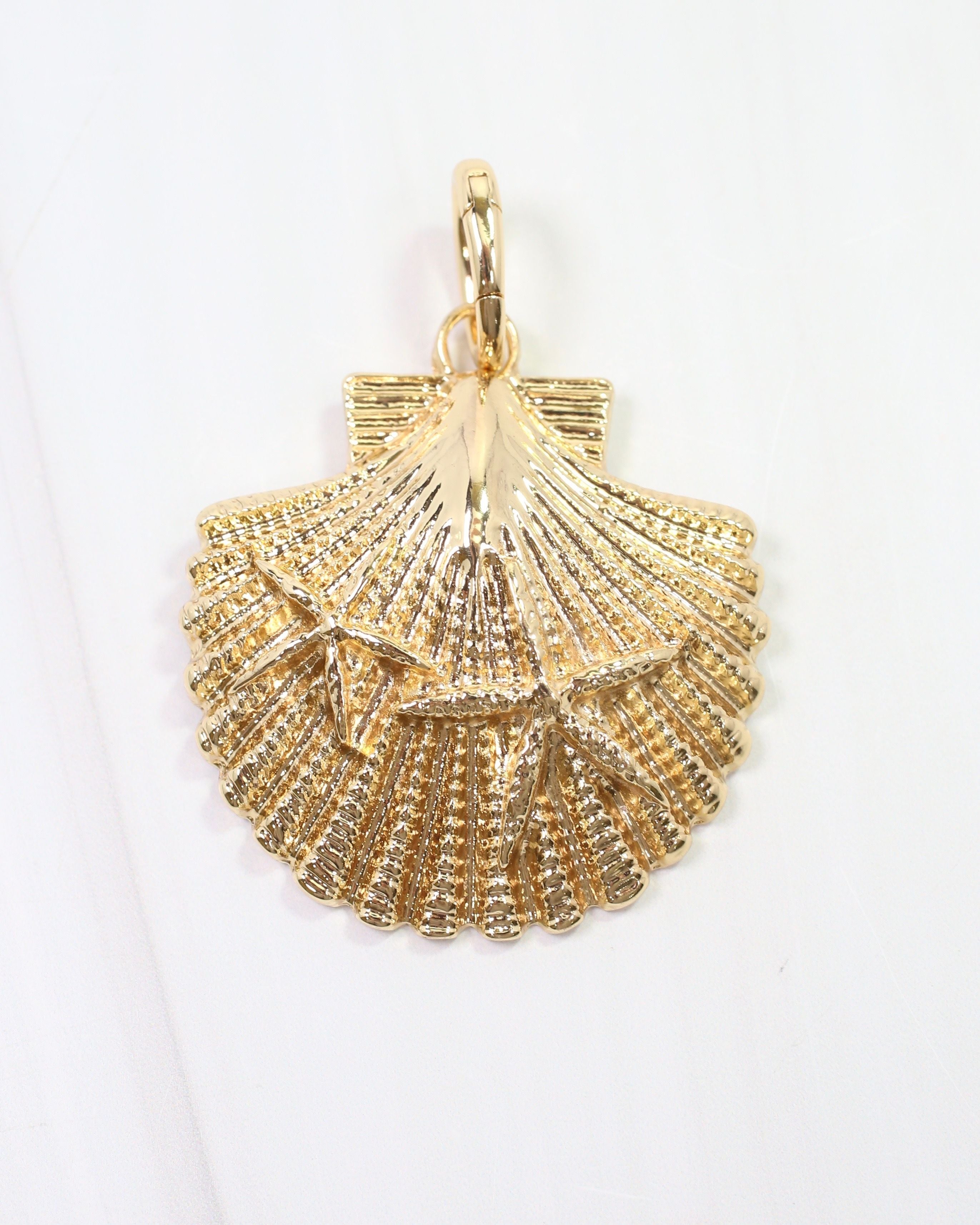 Santana Shell Charm Gold – Caroline Hill Wholesale