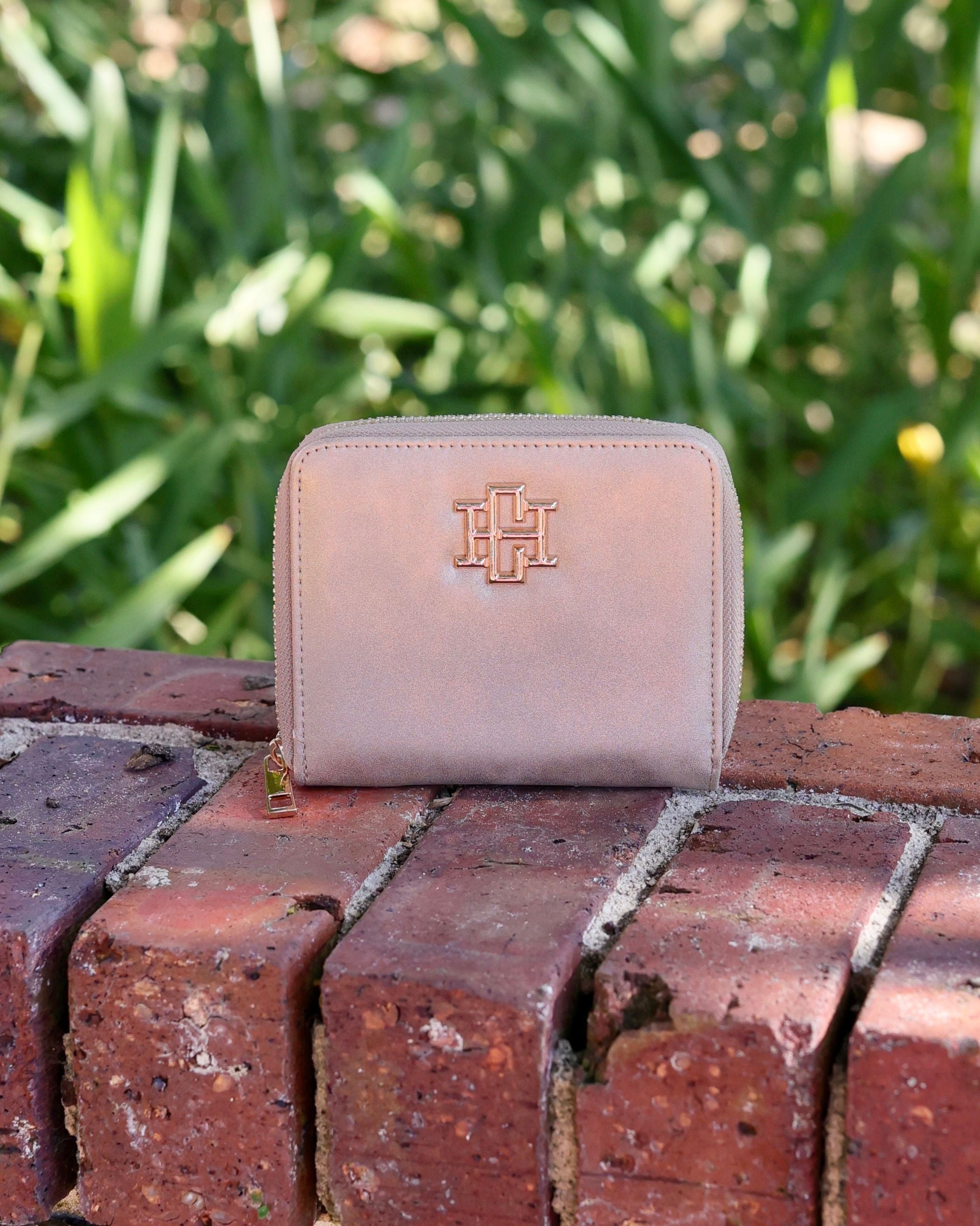 Blakely Wallet Gold Shimmer – Caroline Hill Wholesale
